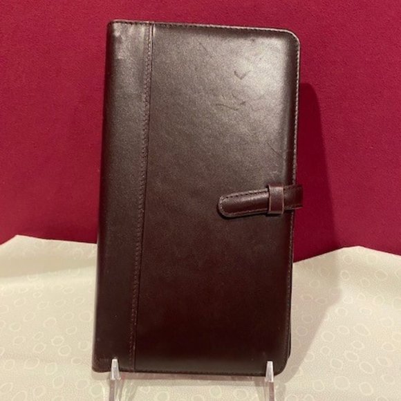 Levenger | Accessories | Vtg Levenger Brown Leather Wallet | Poshmark